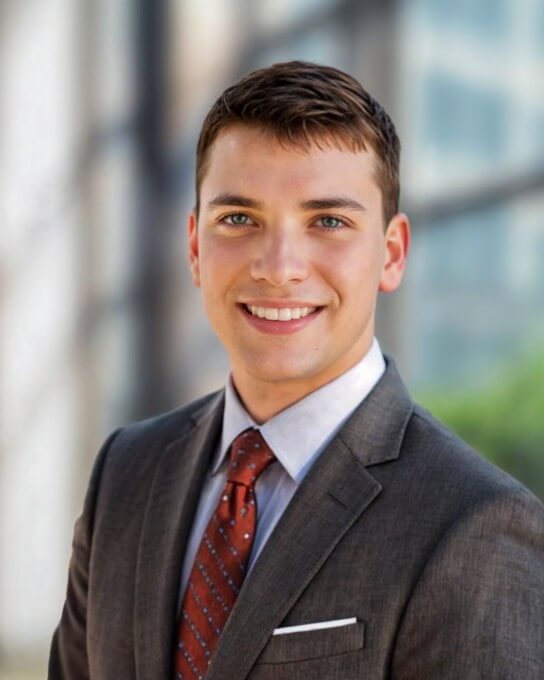 AI Headshot Generator: Create Professional Headshots | Fotor